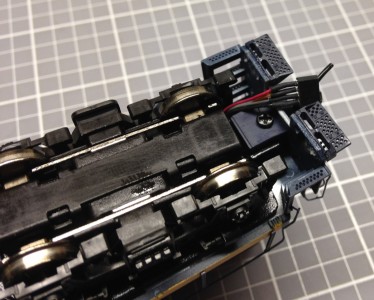 Battery and Wireless Control for HO Scale – Small Model Railroads
